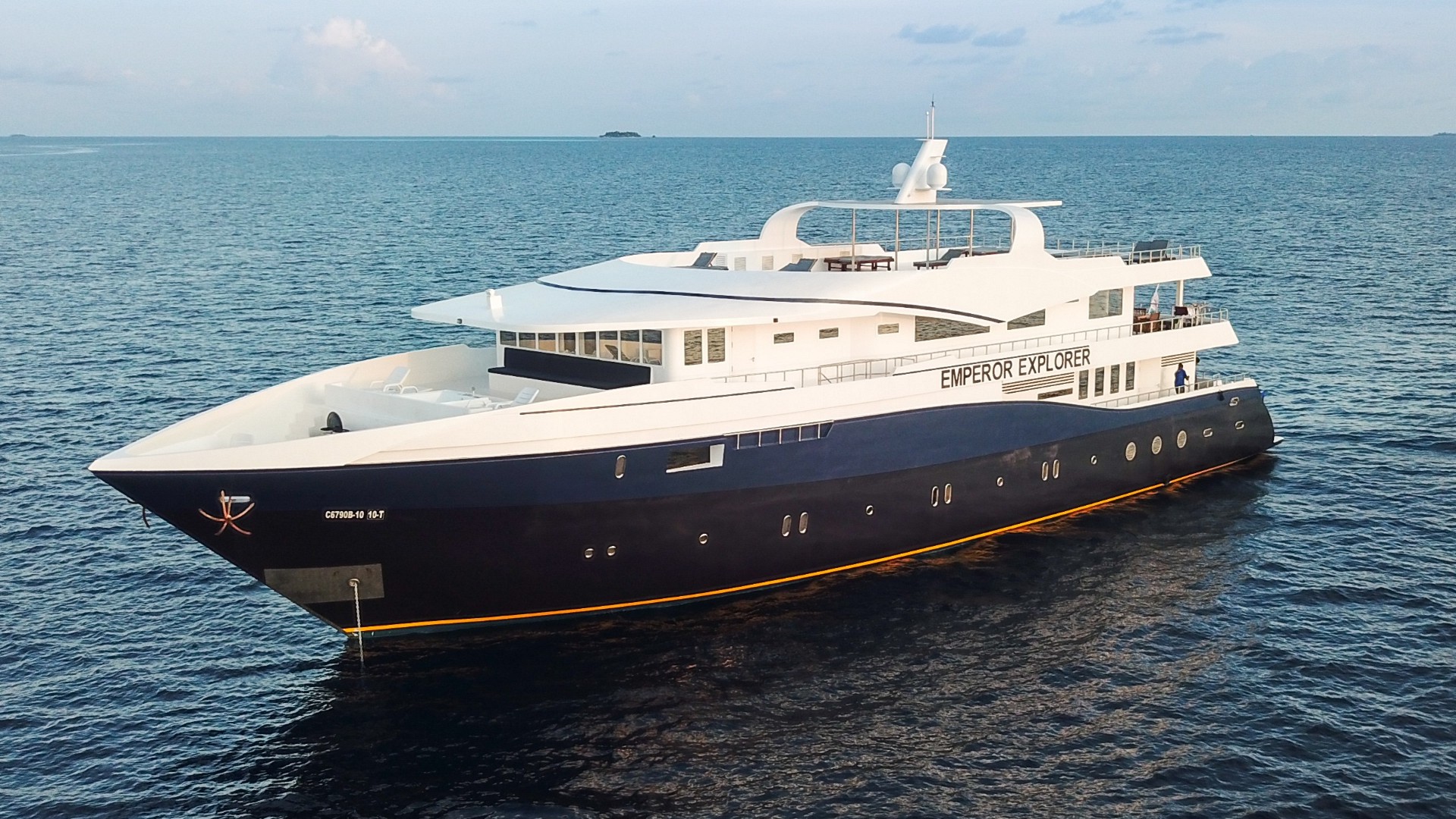Maldives Liveaboard Cruises with MV Emperor Explorer - Emperor Divers