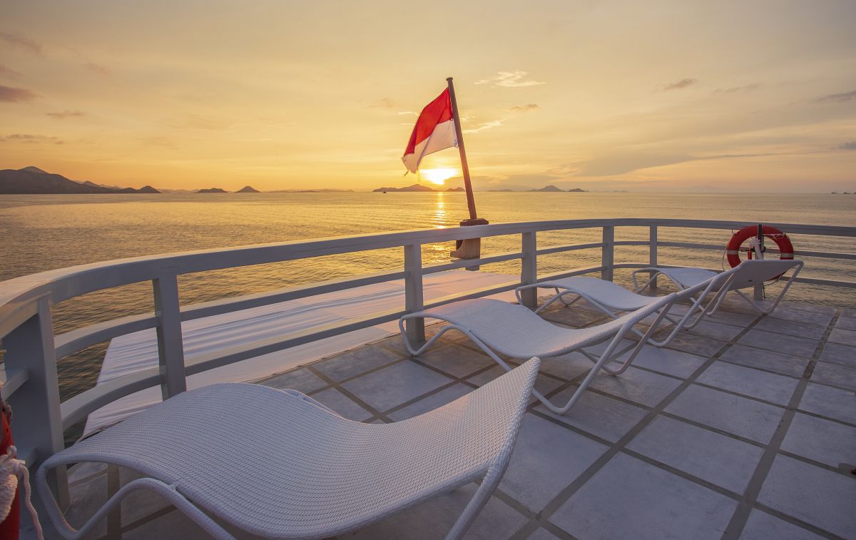 Indonesia Liveaboard MY Emperor Harmoni - Emperor Divers