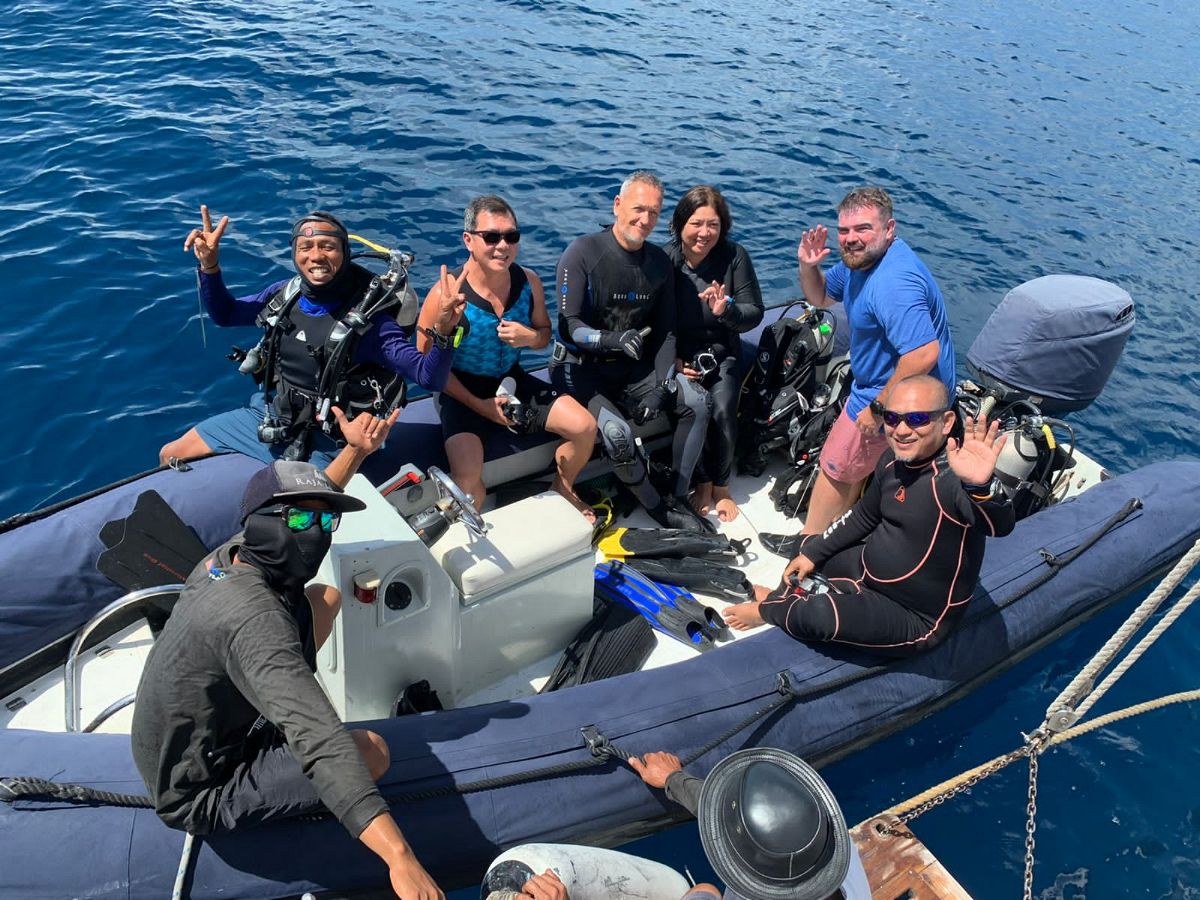 Learning Visit to Help Keep the Corals Alive - Emperor Divers