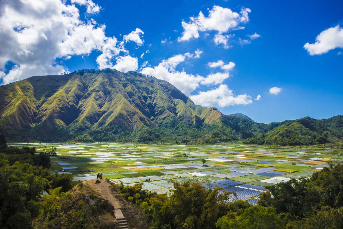 Explore Lombok - A Captivating Fusion of Nature and Culture | Emperor ...